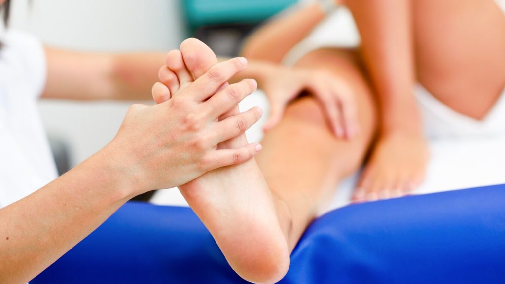 Effective Sprained Ankle Treatment and Physiotherapy